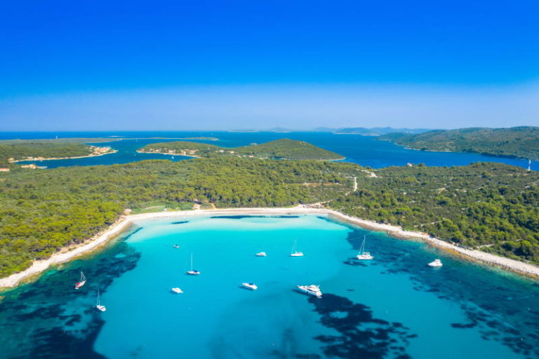 SAKARUN (Dugi otok): Beautiful white sand beach [PHOTO & VIDEO ... SAKARUN (Dugi otok): Beautiful white sand beach [PHOTO & VIDEO ...